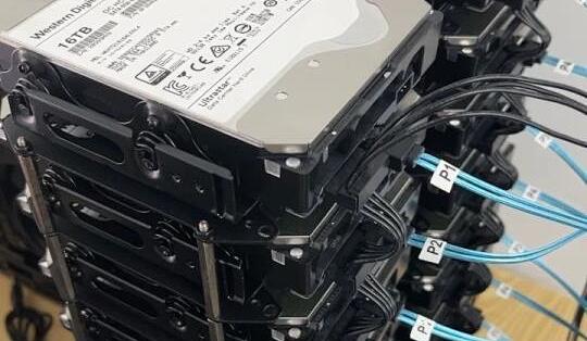 家庭NAS存储升级指南：50TB硬盘扩容实践与部署心得_网络存储_什么值得买