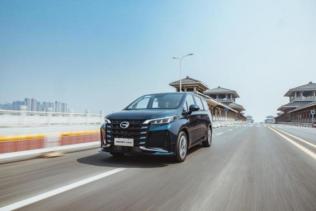 广汽传祺M6对比别克GL8：家用与商务的性价比之选_MPV_什么值得买