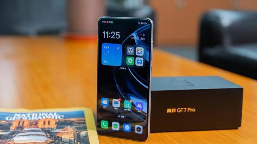 真我GT7 Pro竞速版深度评测：强悍性能、顶级屏幕与高续航体验_手机_什么值得买