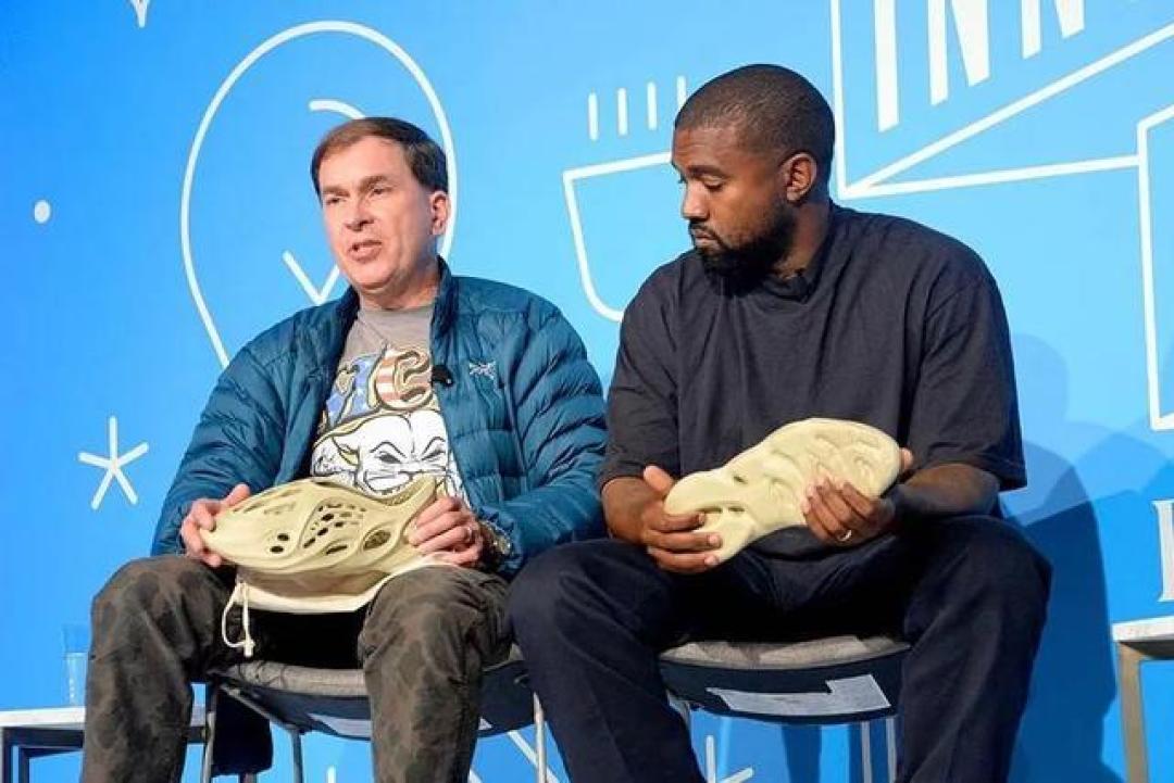 YEEZY为何深得年轻人青睐：从设计独特性到限量发售策略，再探究Kanye West的影响力_休闲运动鞋_什么值得买